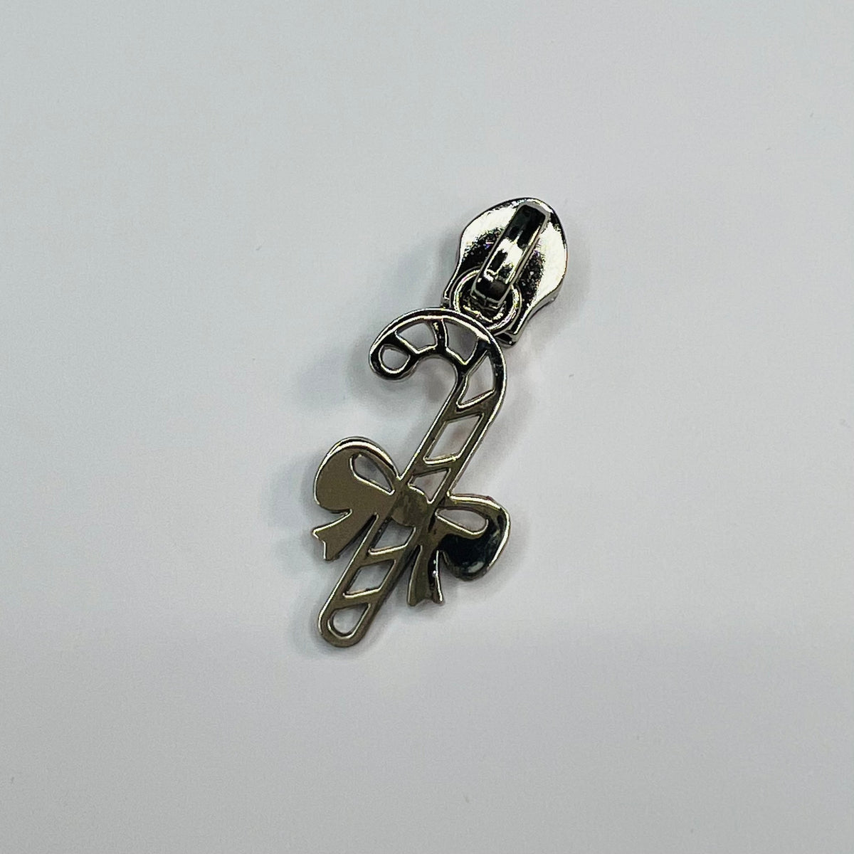 Silver Candy Cane Zipper Pull – Chandlers Cottage