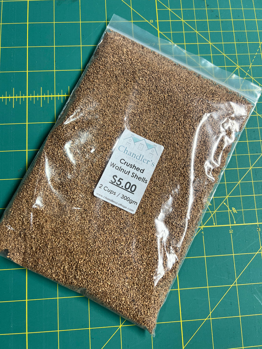 Crushed Walnut Shells (300g) – Chandlers Cottage